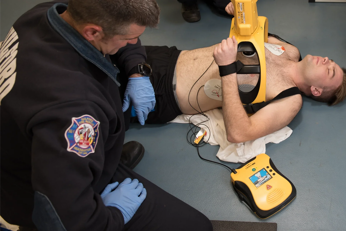 How Mechanical CPR Devices Improve Survival for First Responders – AED ...